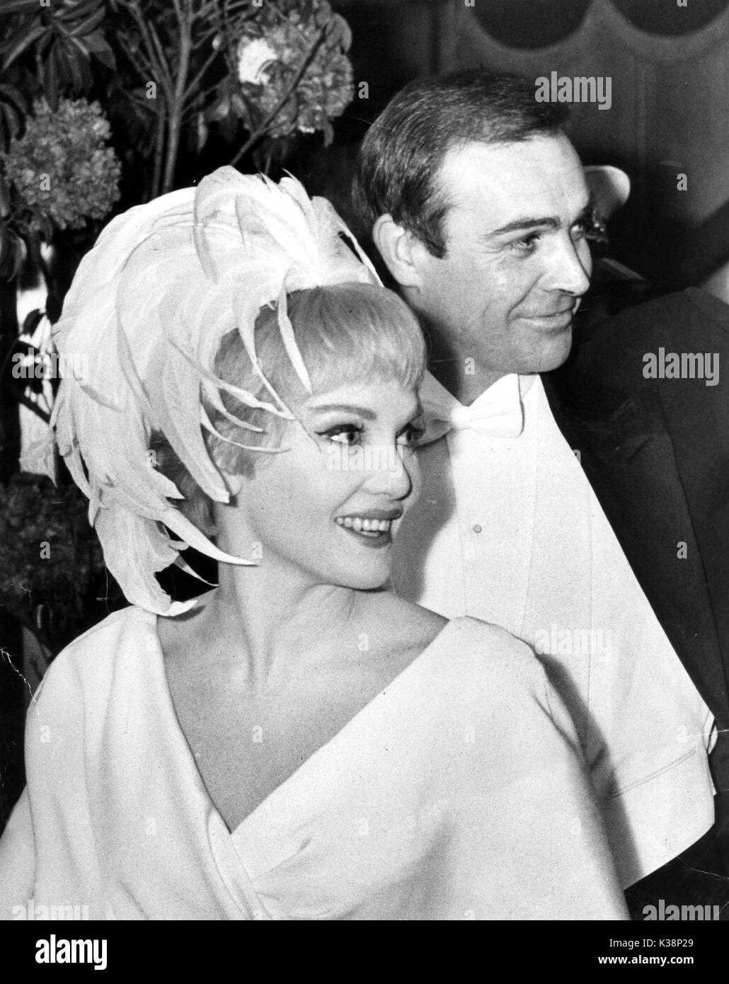 Diane Cilento Diane Cilento And Sam Levene In The Stage Production The