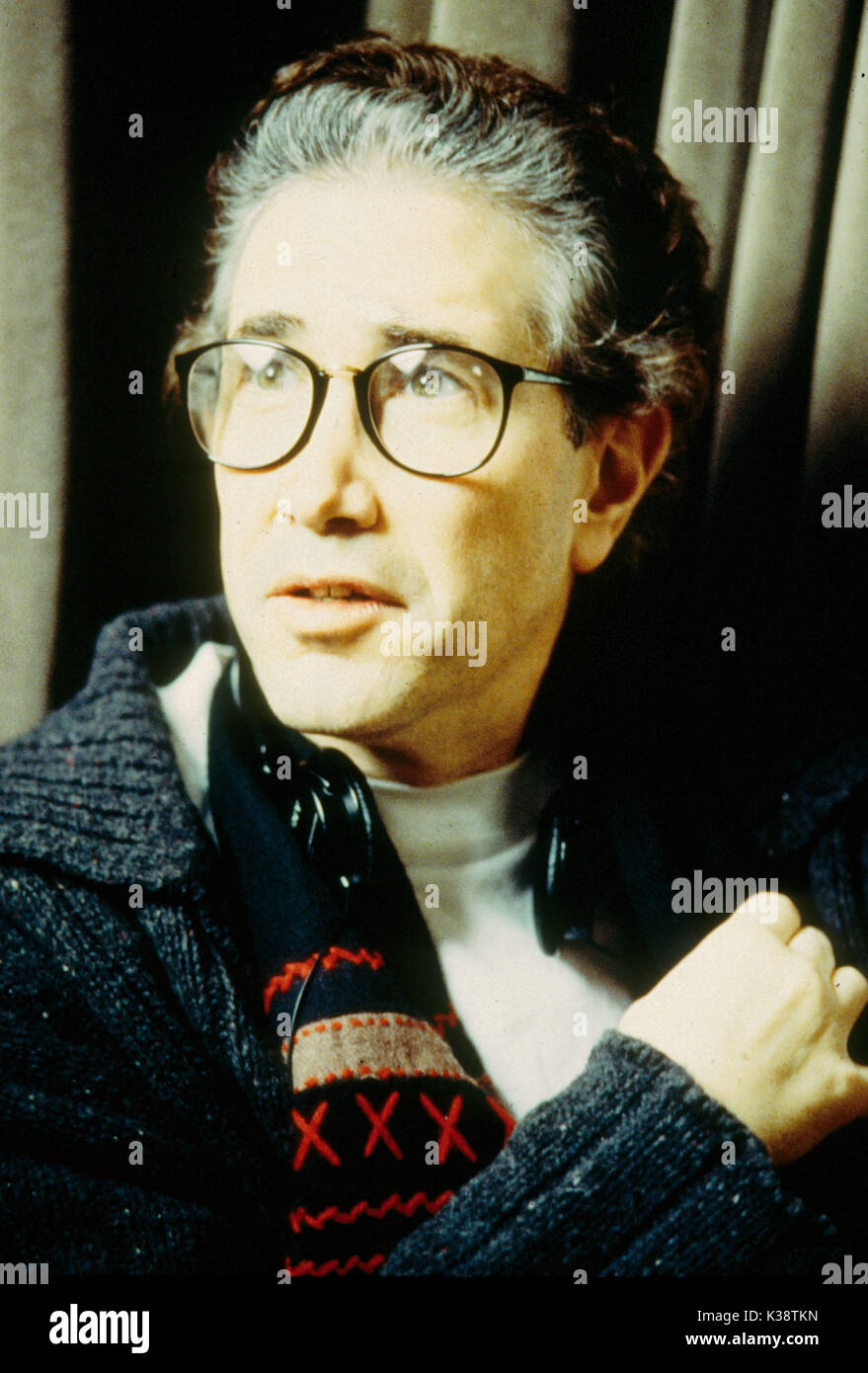SAFE PASSAGE Director ROBERT ALLEN ACKERMAN Date: 1994 Stock Photo - Alamy