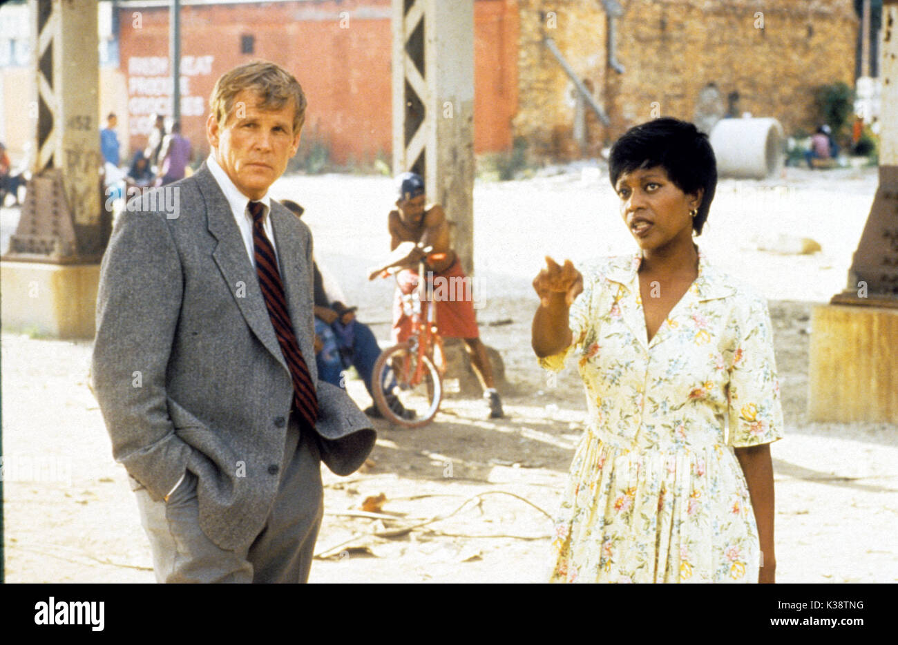 BLUE CHIPS NICK NOLTE, ALFRE WOODARD Date: 1994 Stock Photo - Alamy