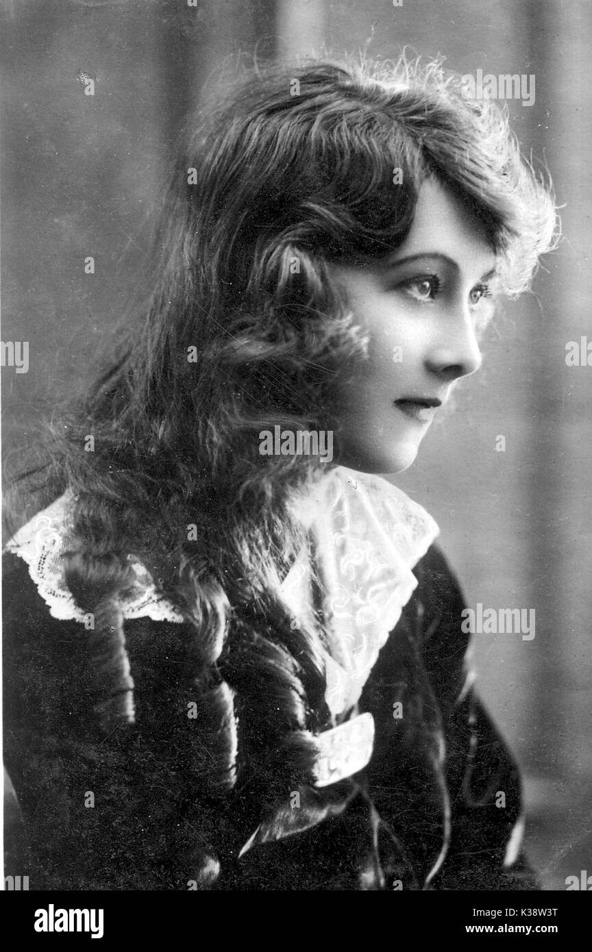 Alma taylor hi-res stock photography and images - Alamy