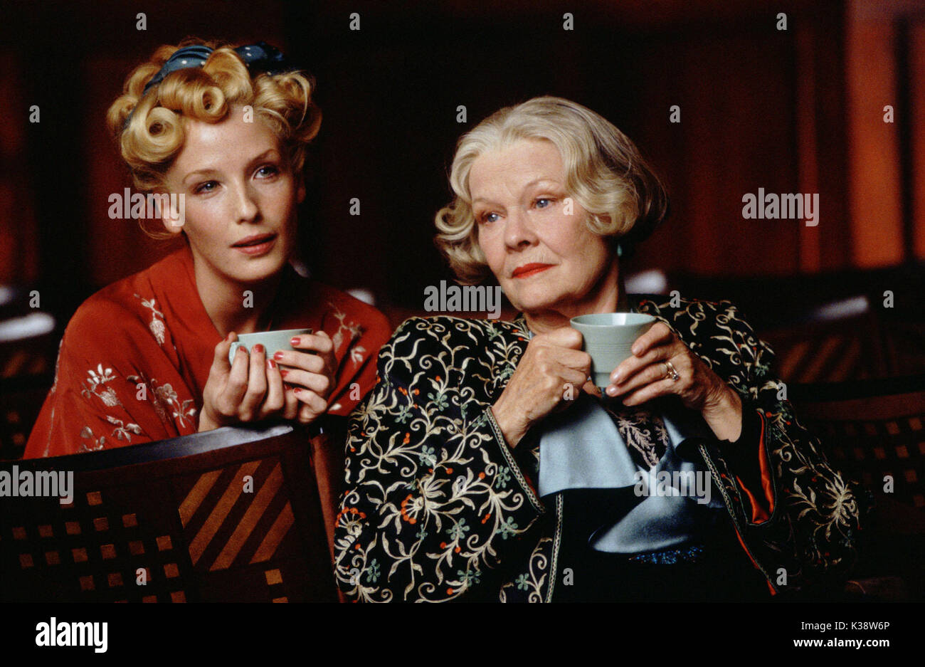 MRS HENDERSON PRESENTS Kelly Reilly and Judi Dench (Mrs Henderson ...