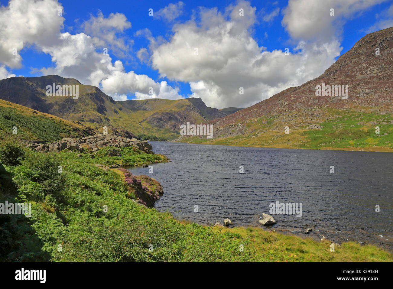Llyn Ogwen and the Glyderau Mountains of Y Garn and Foel Goch and the ...