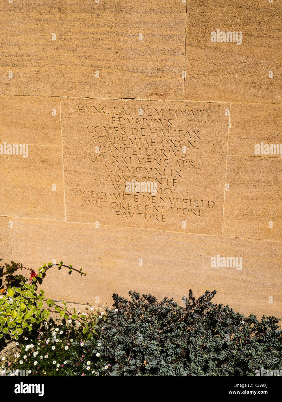 Gardens Nuffield College, University of Oxford, Oxford, Oxfordshire ...