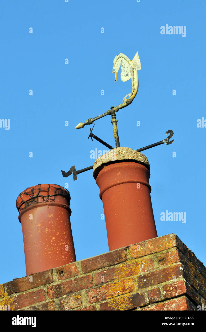 Terracotta chimney pots hi-res stock photography and images - Alamy