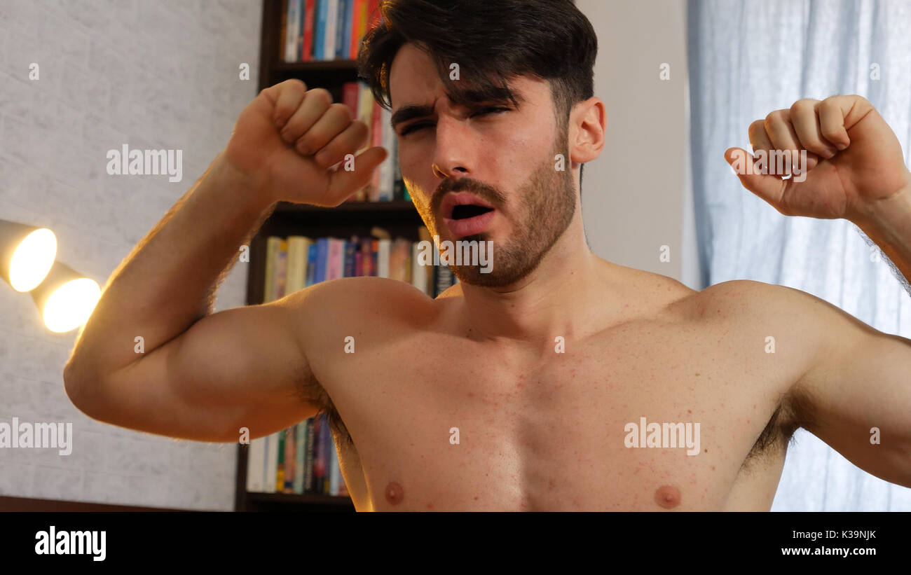 Man yawning bed home hi-res stock photography and images - Alamy