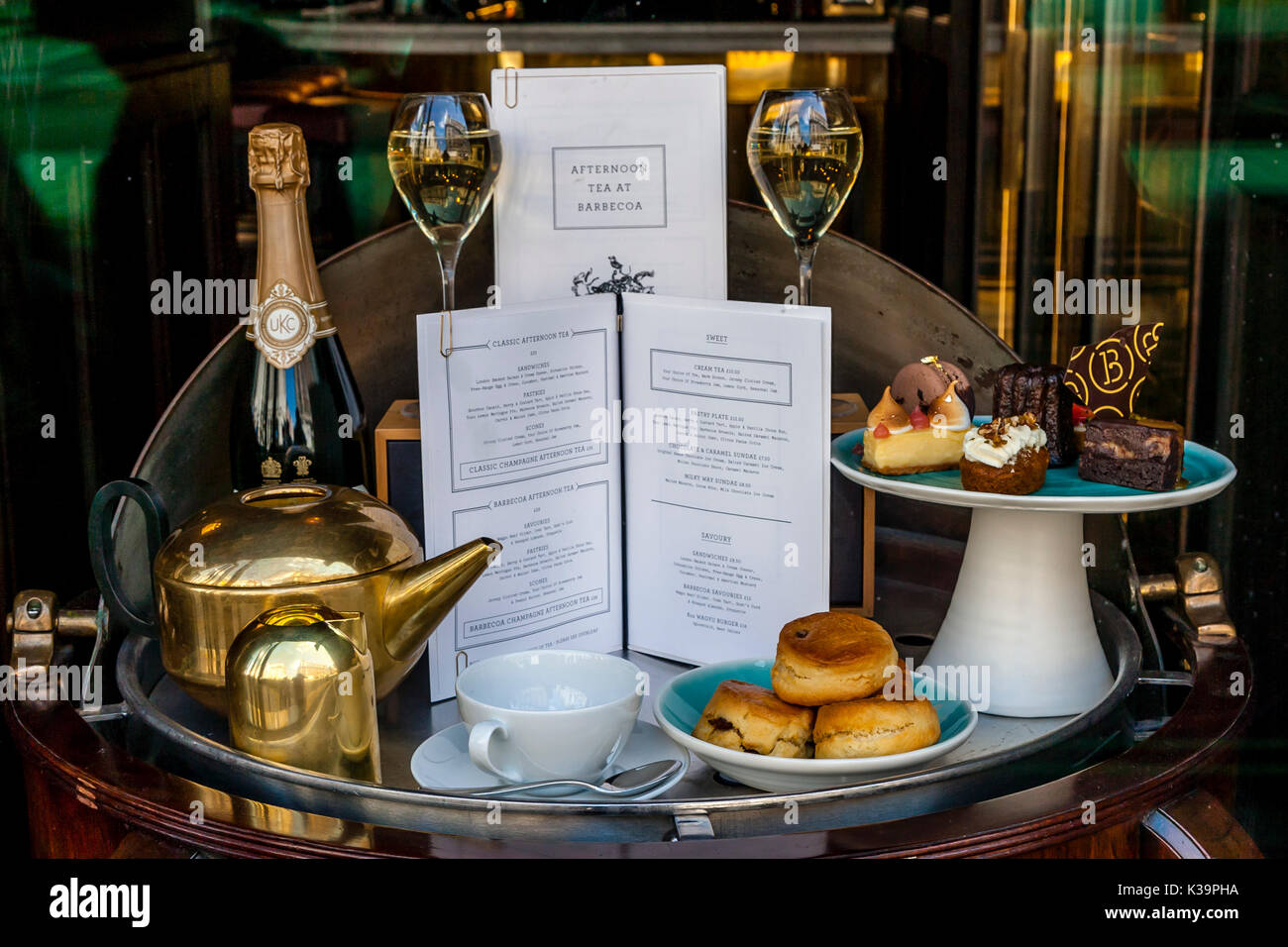 Tea display hi-res stock photography and images - Alamy