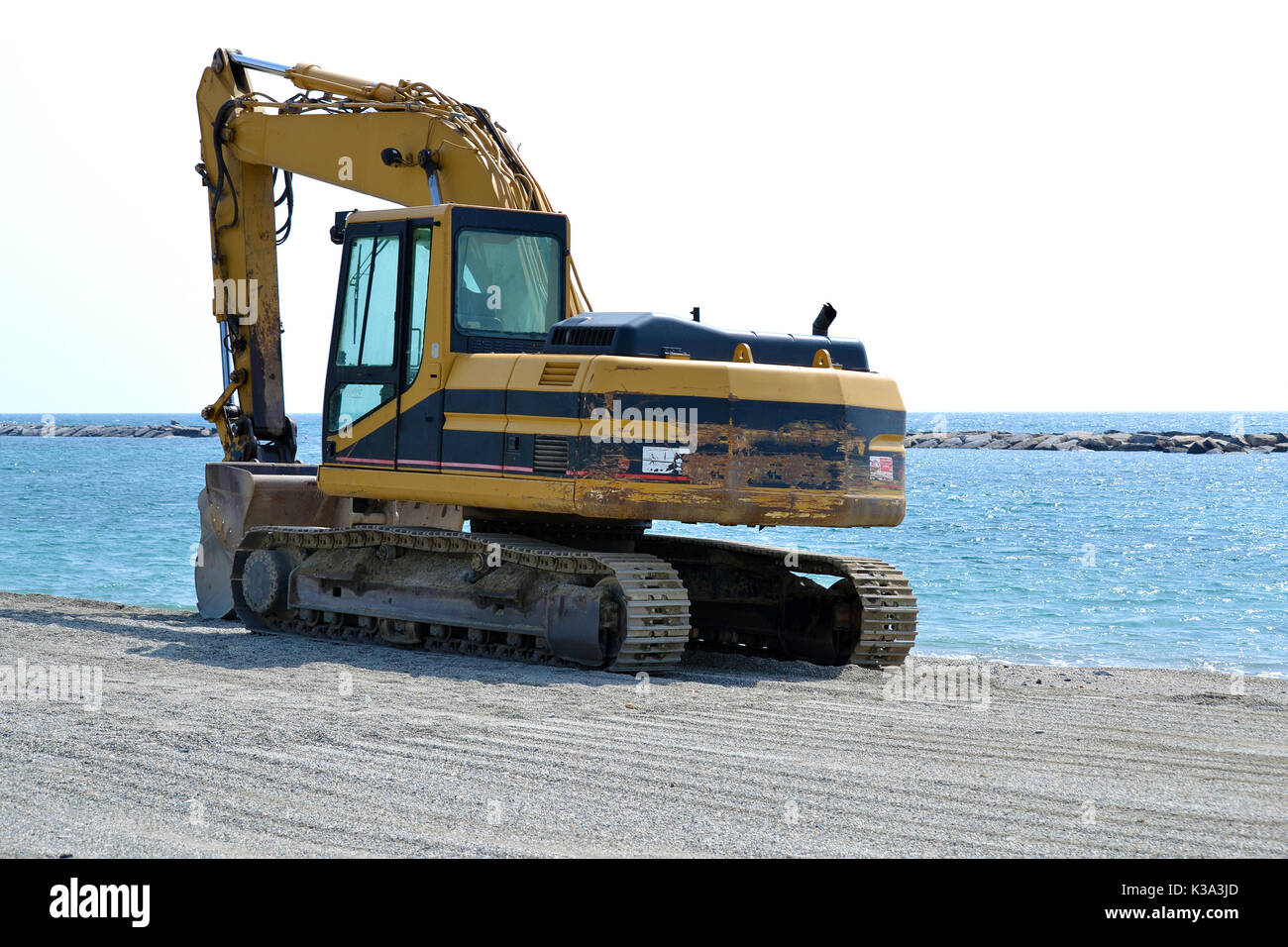 Sea sand excavator hi-res stock photography and images - Alamy