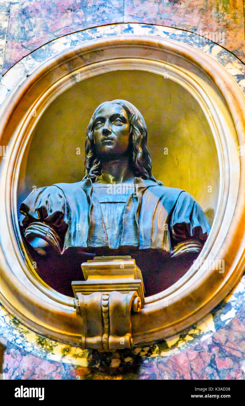 Raphael's Tomb Bust Pantheon Rome Italy Rebuilt by Hadrian in 118 to ...
