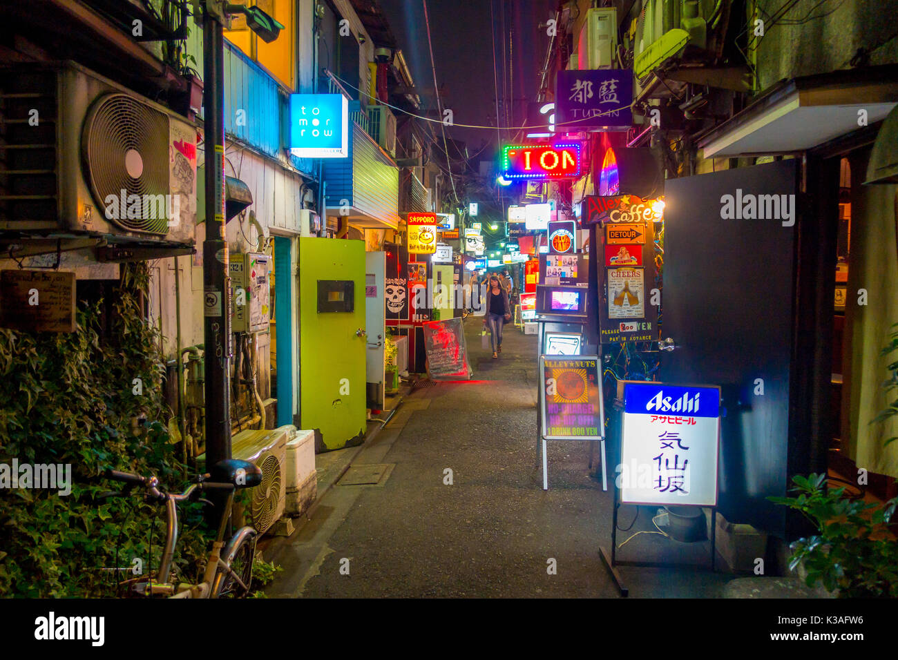 TOKYO, JAPAN JUNE 28 - 2017: Traditional back street bars in Shinjuku ...
