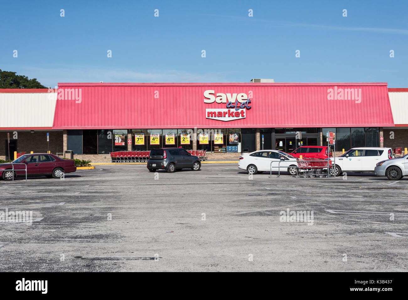 Save logo hi-res stock photography and images - Alamy