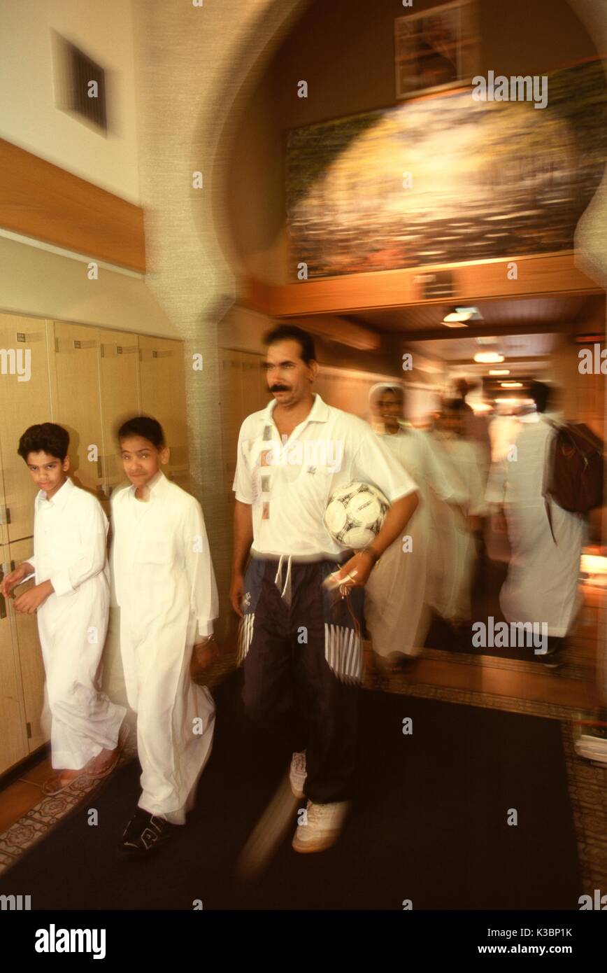 Primary education in saudi hi-res stock photography and images - Alamy