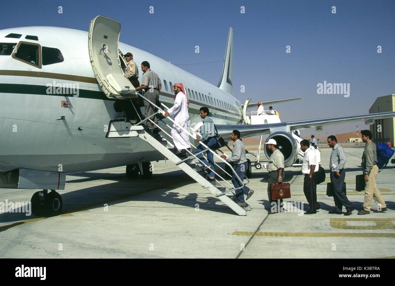 Saudi aramco 737 airplane hi-res stock photography and images - Alamy