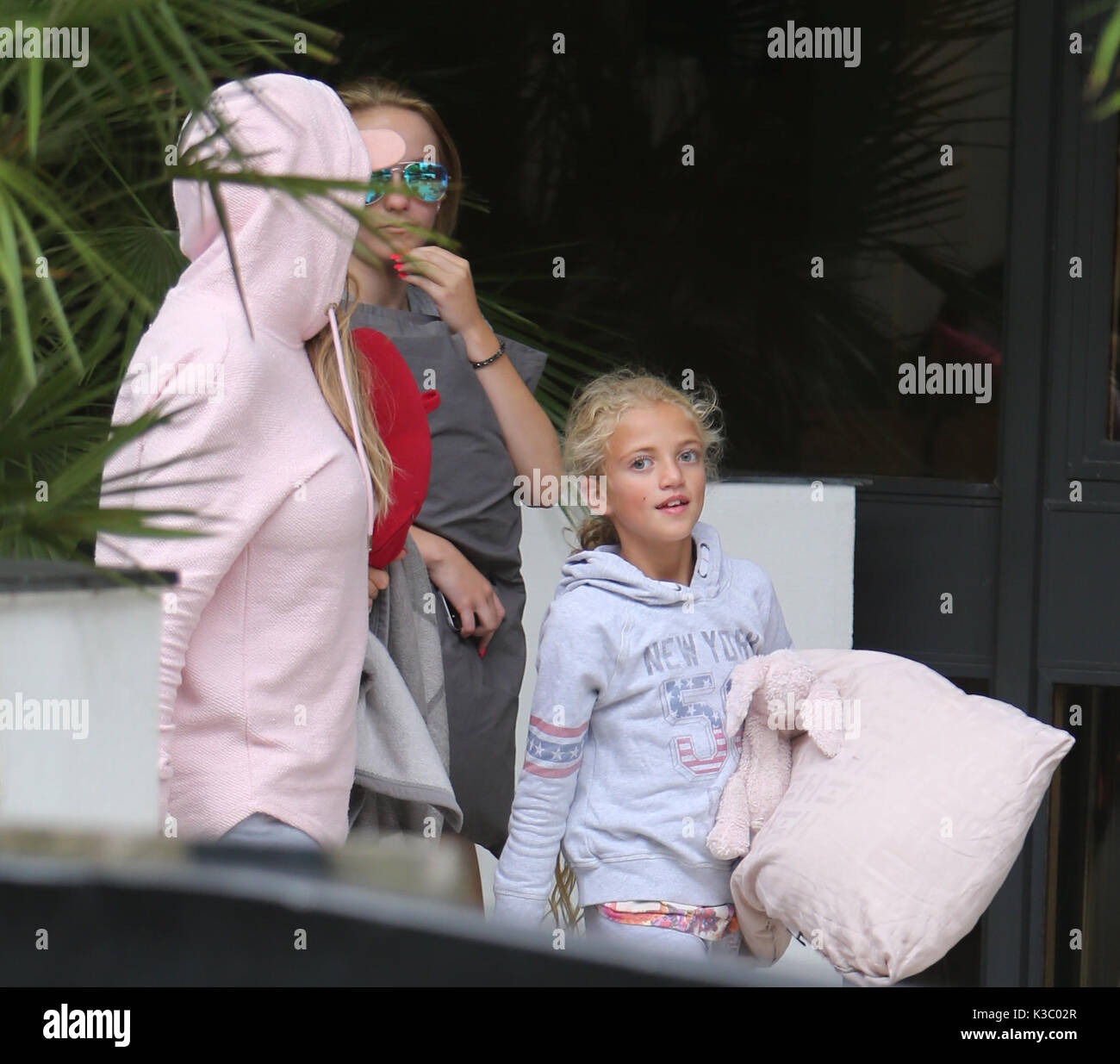 Katie Price and her daughter Princess outside itv studios Featuring ...