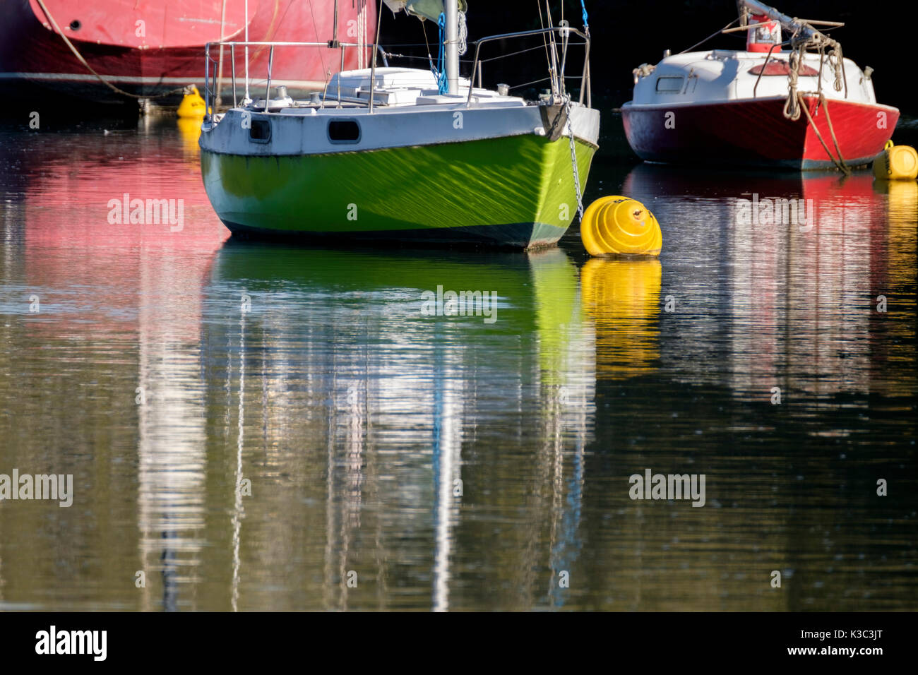 Boats moored on Cabbage Tree Creek Stock Photo - Alamy