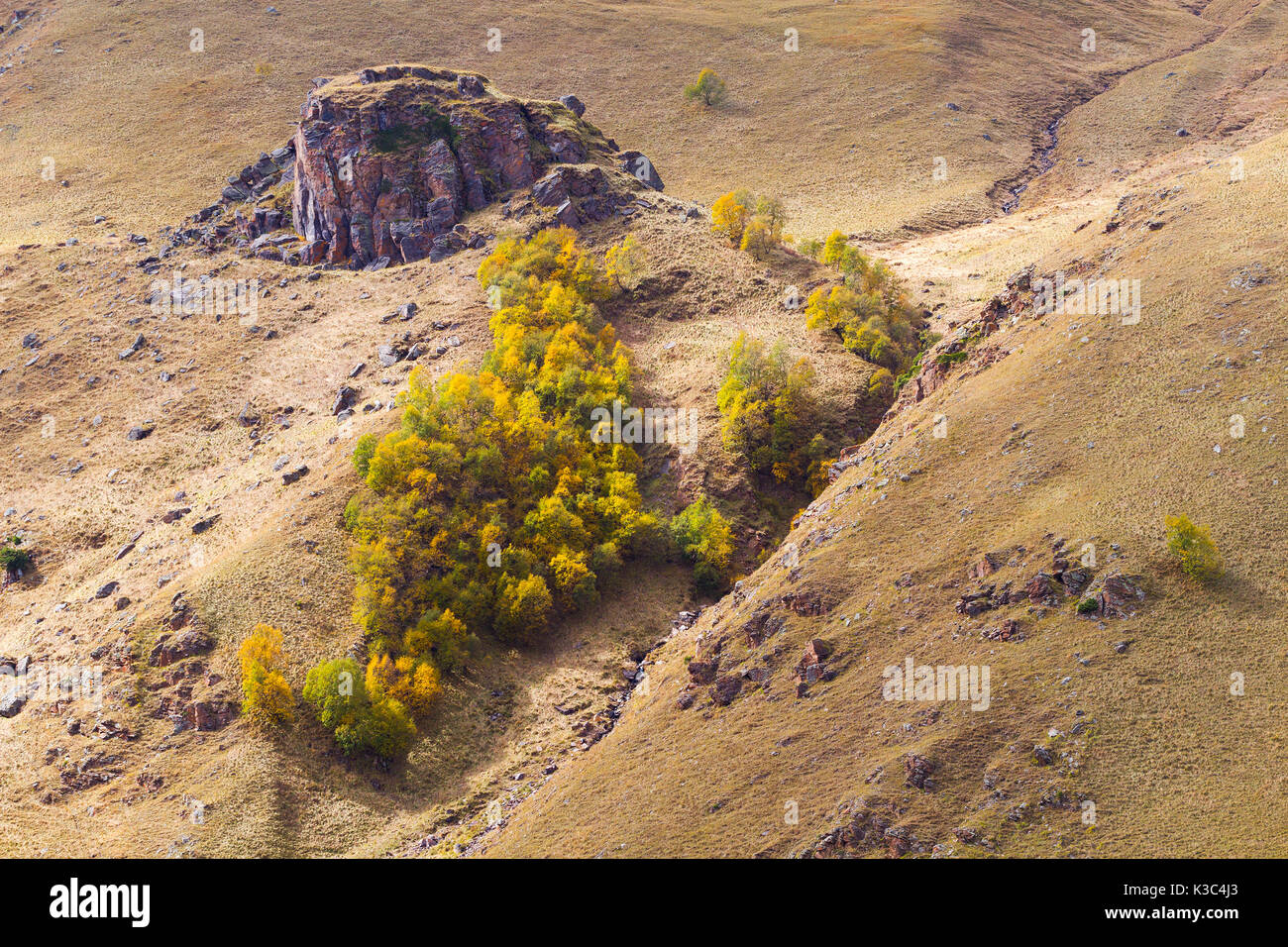 Hill slopes hi-res stock photography and images - Alamy