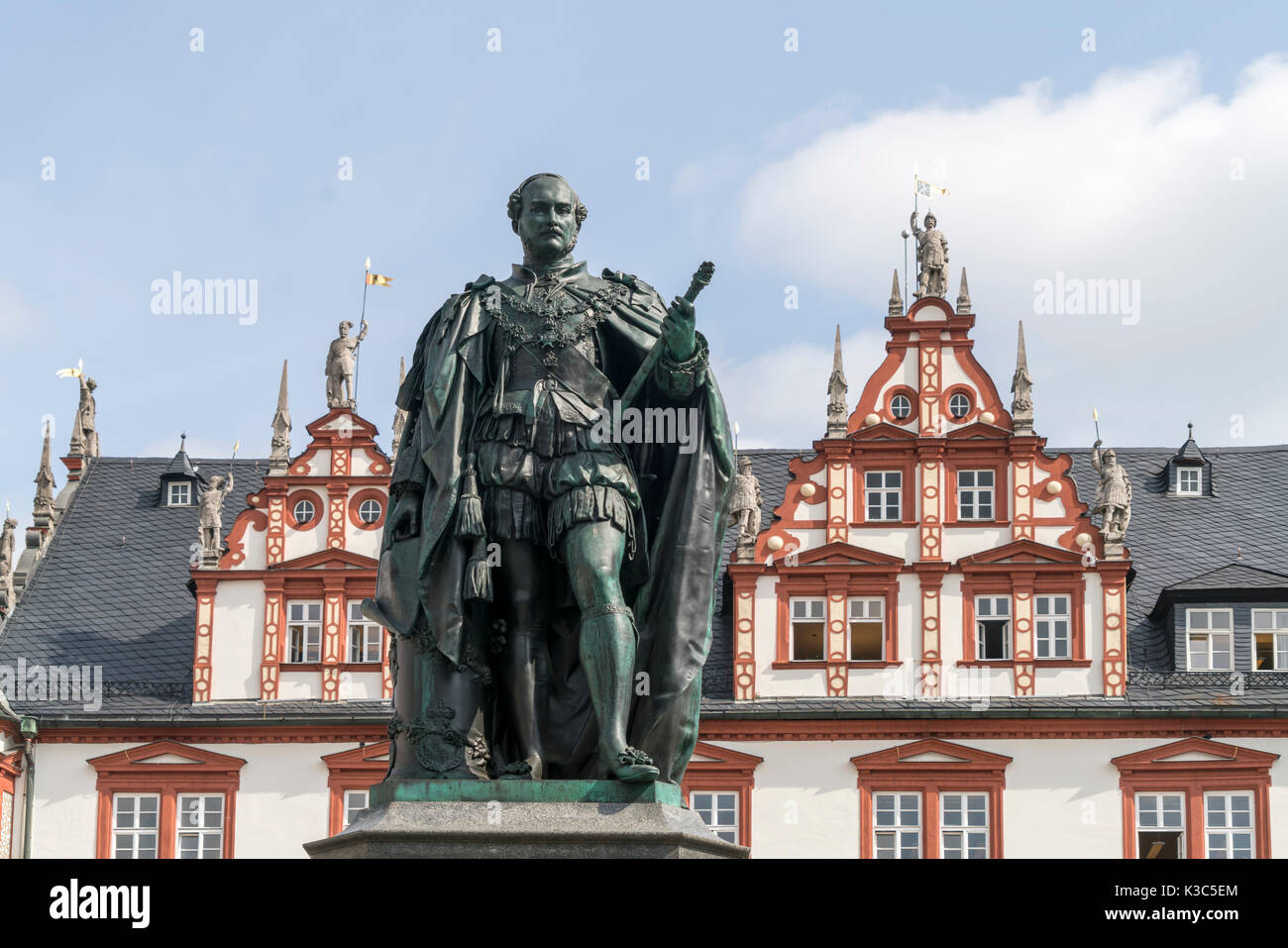 Statue prinz albert hi-res stock photography and images - Alamy