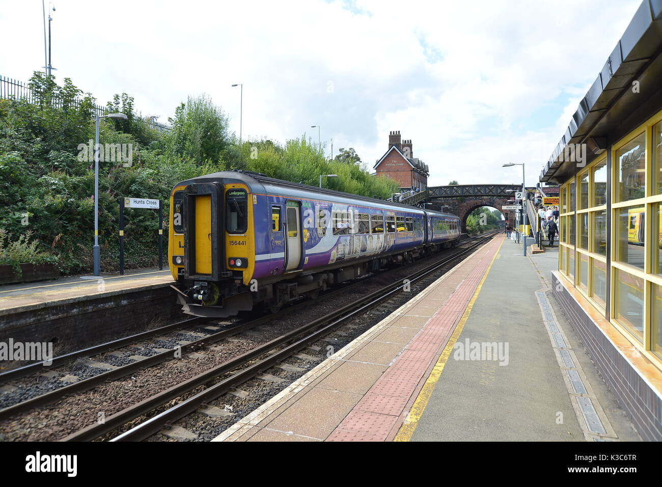 Northern class 156 train hi-res stock photography and images - Alamy