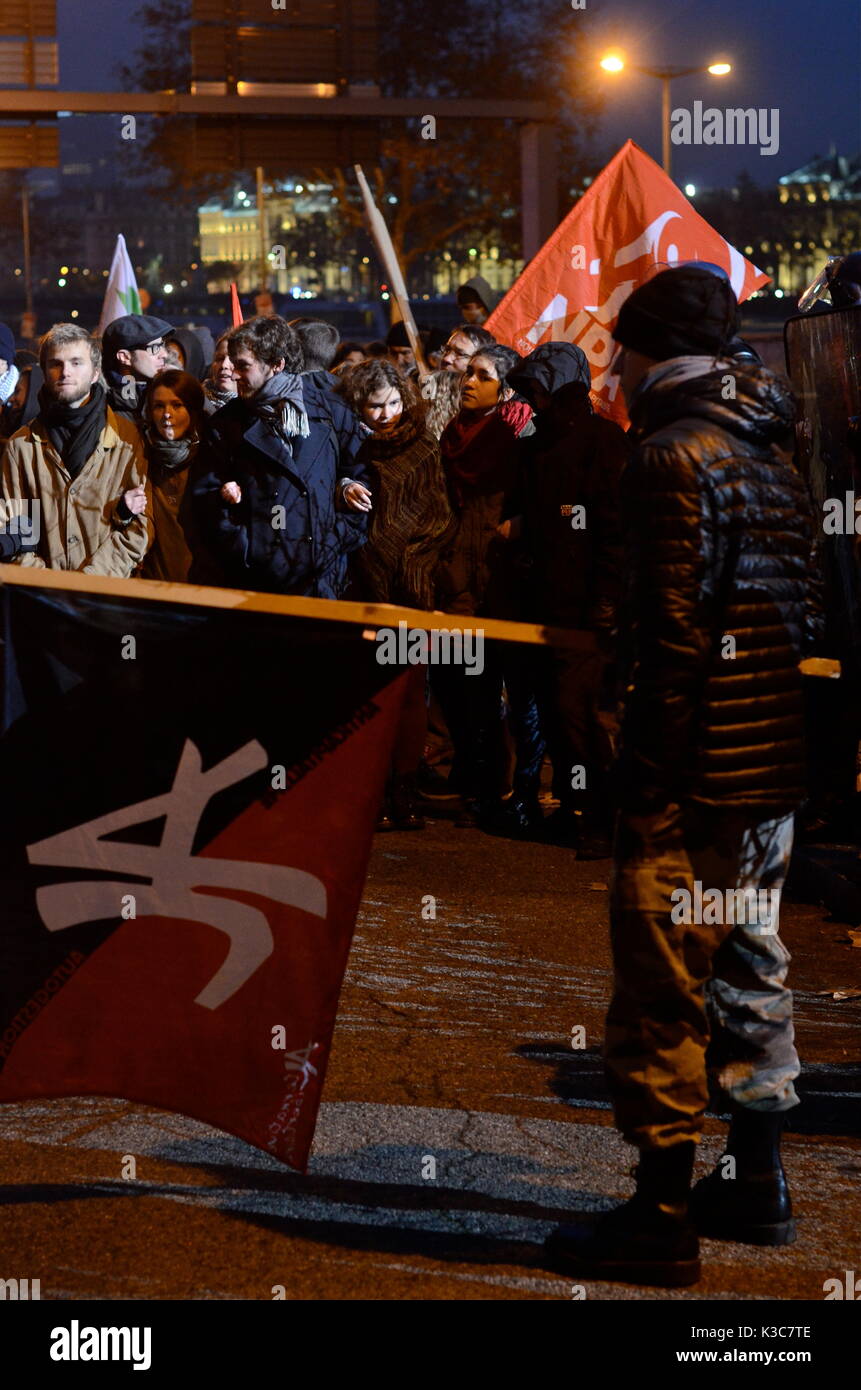 Anti facists hi-res stock photography and images - Alamy