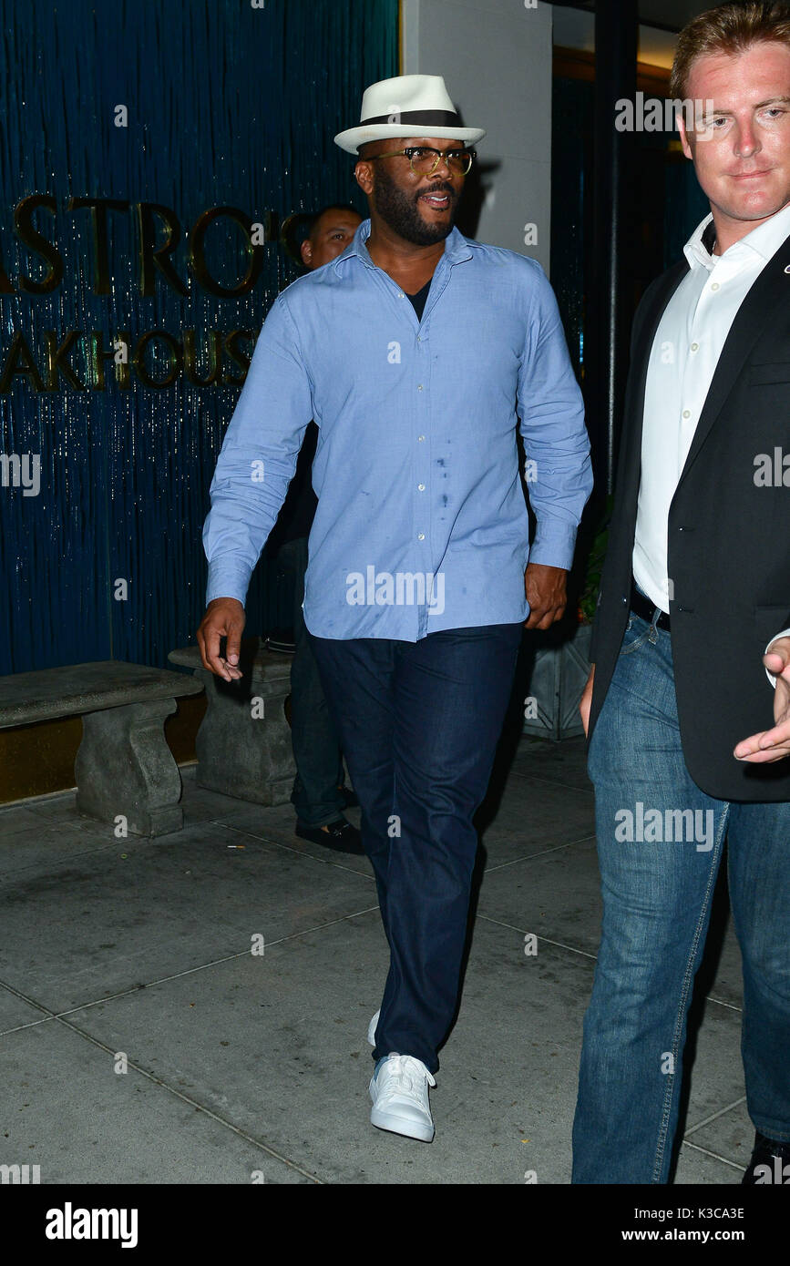 Tyler Perry out for dinner at Mastro's Steakhouse in Beverly Hills ...