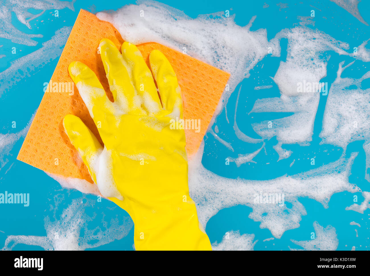 Cleaning by hand hi-res stock photography and images - Alamy