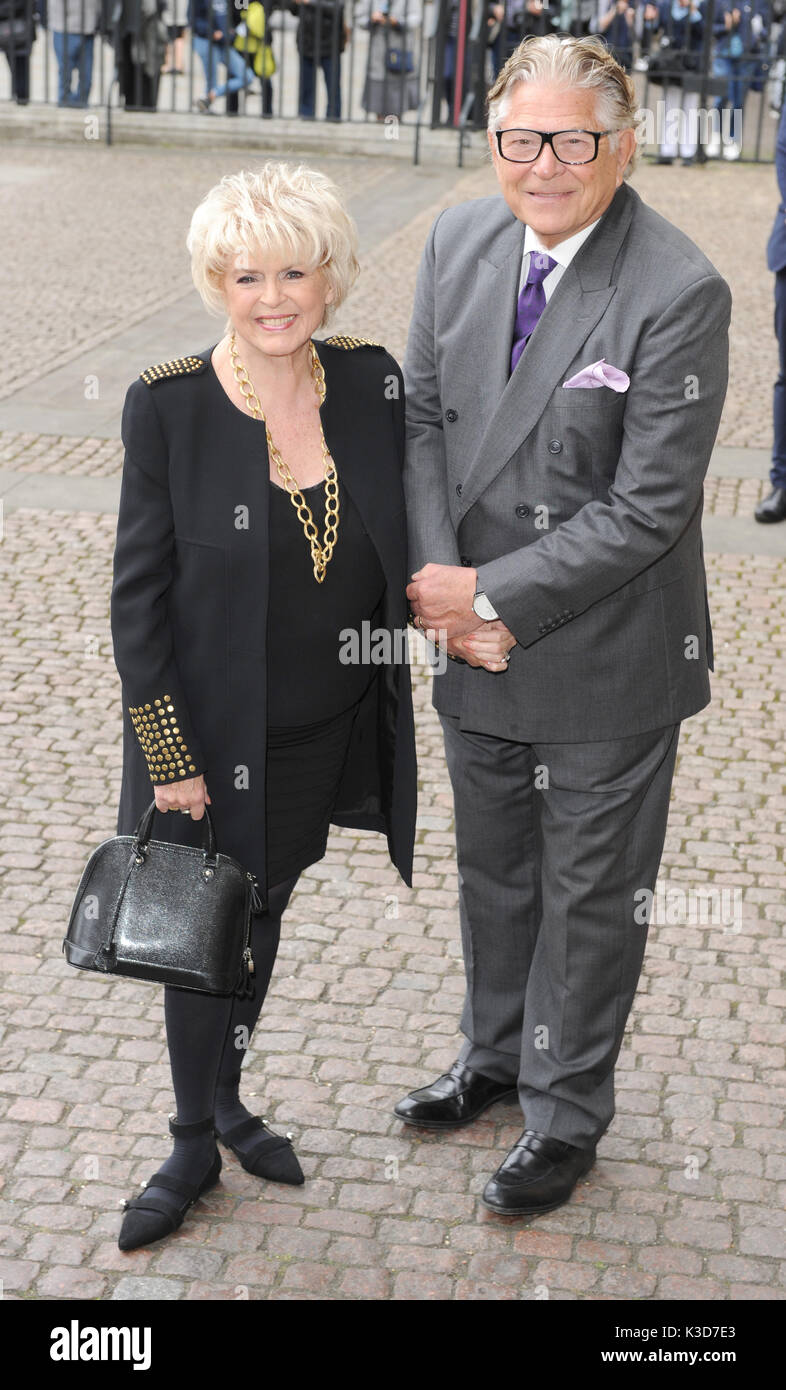 Gloria hunniford and stephen way hi-res stock photography and images ...