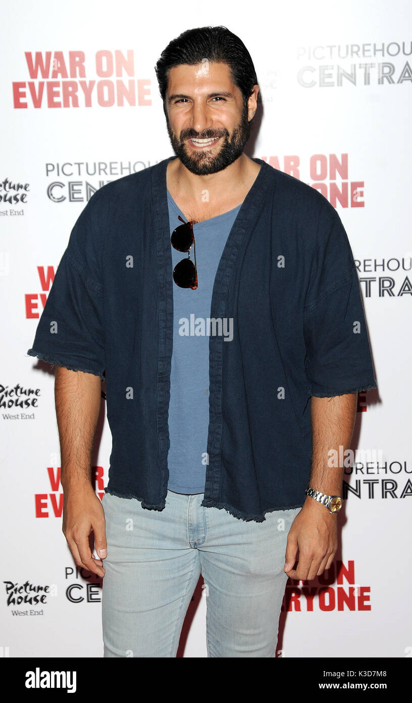 Kayvan Novak Stock Photos & Kayvan Novak Stock Images - Alamy