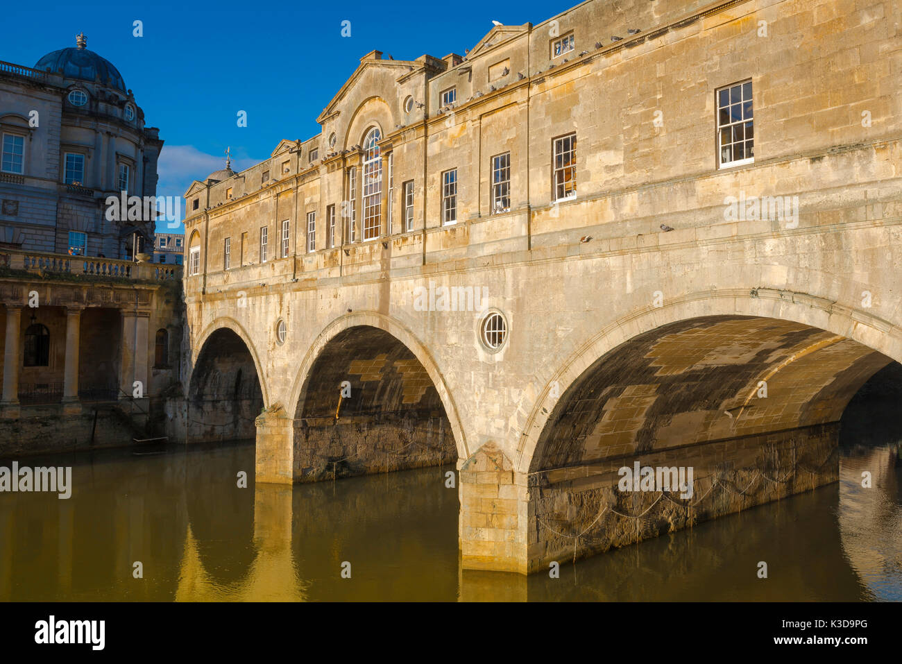 Bath city bridge, view of the the Robert Adam designed Pulteney Bridge ...