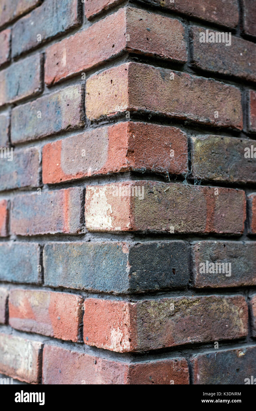 Brick work corner hi-res stock photography and images - Alamy