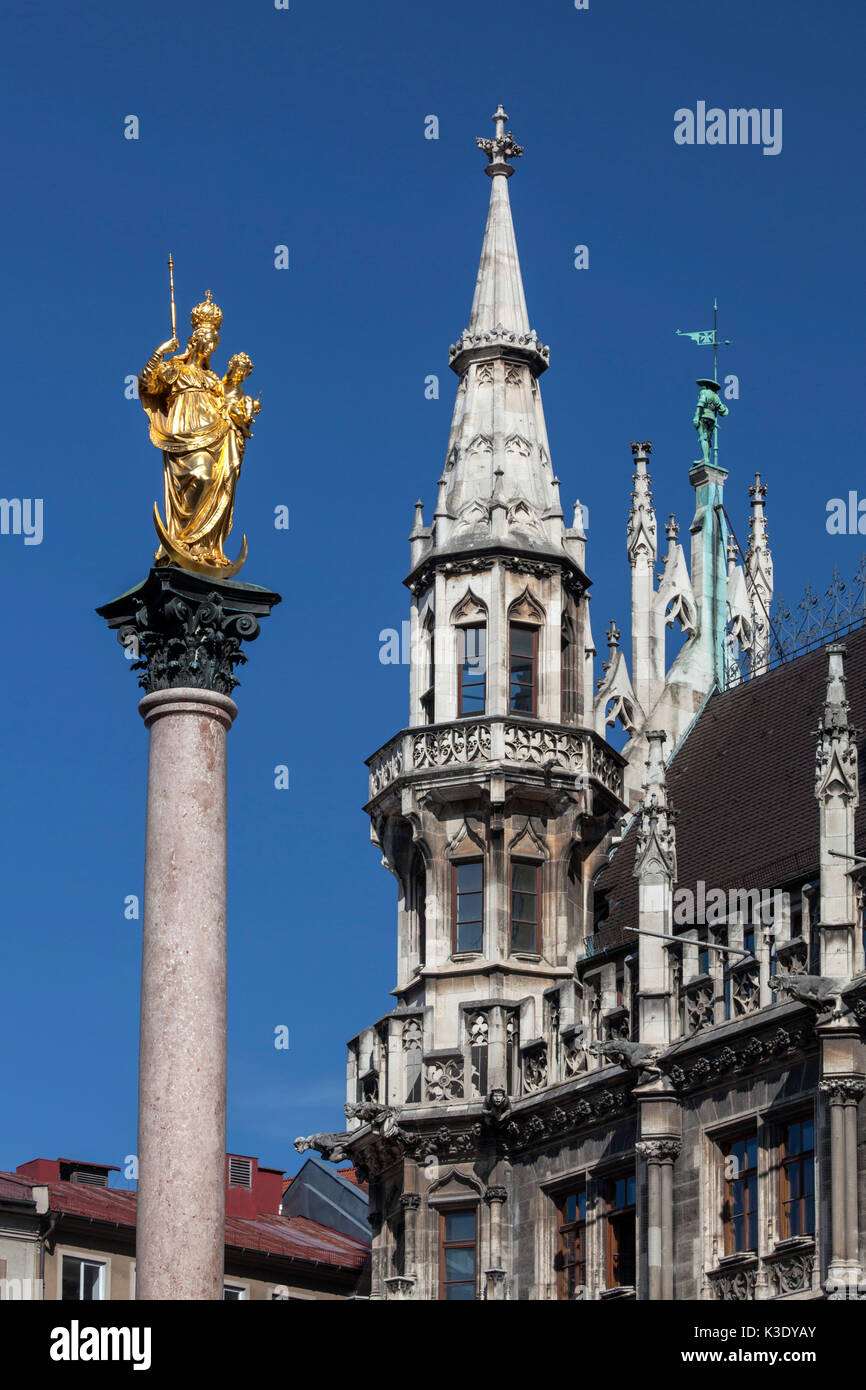 Marian column in front of new city hall on marienplatz hi-res stock ...
