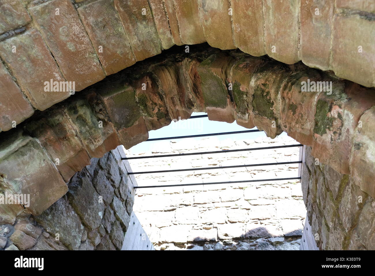 Beeston Castle, Fort, Fortification, Medieval, Rocky Crag, Civil War ...