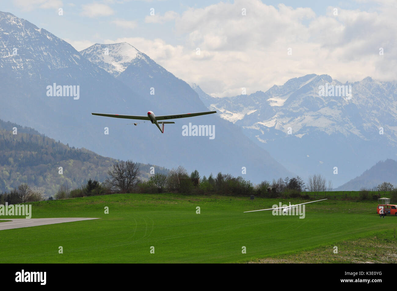 Germany, Bavaria, glider, rise period, drag along Stock Photo - Alamy