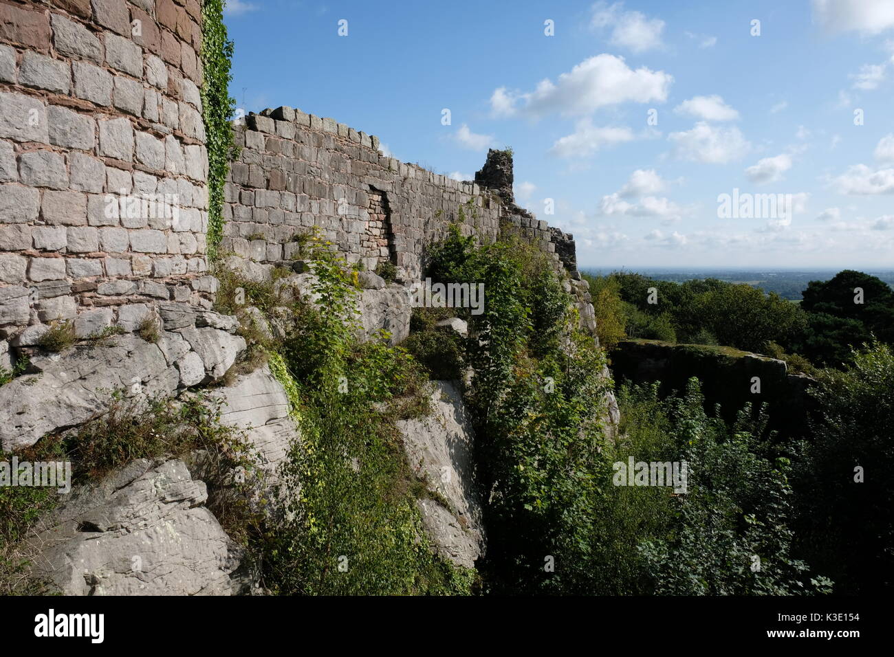 Beeston Castle, Fort, Fortification, Medieval, Rocky Crag, Civil War ...
