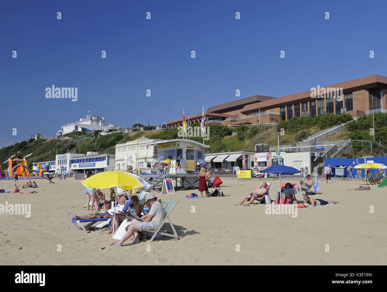England, Dorset, Bournemouth, Bournemouth Beach, lifeguard's station ...