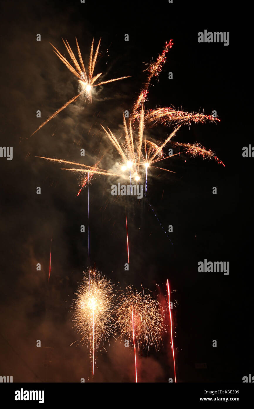 Sky rocket fireworks hi-res stock photography and images - Alamy