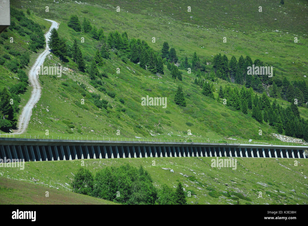 Avalanche gallery hi-res stock photography and images - Alamy