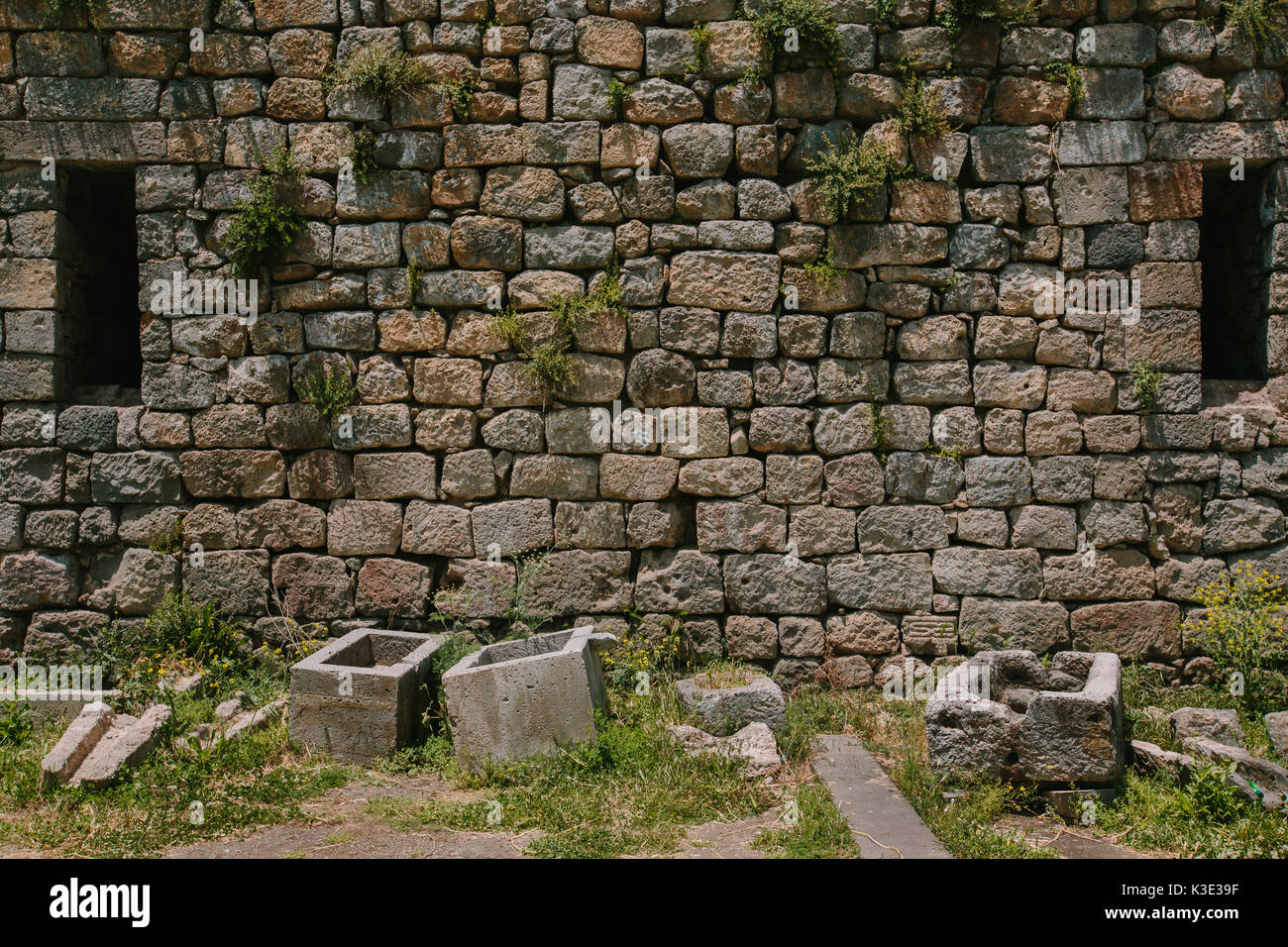 Castle texture hi-res stock photography and images - Alamy