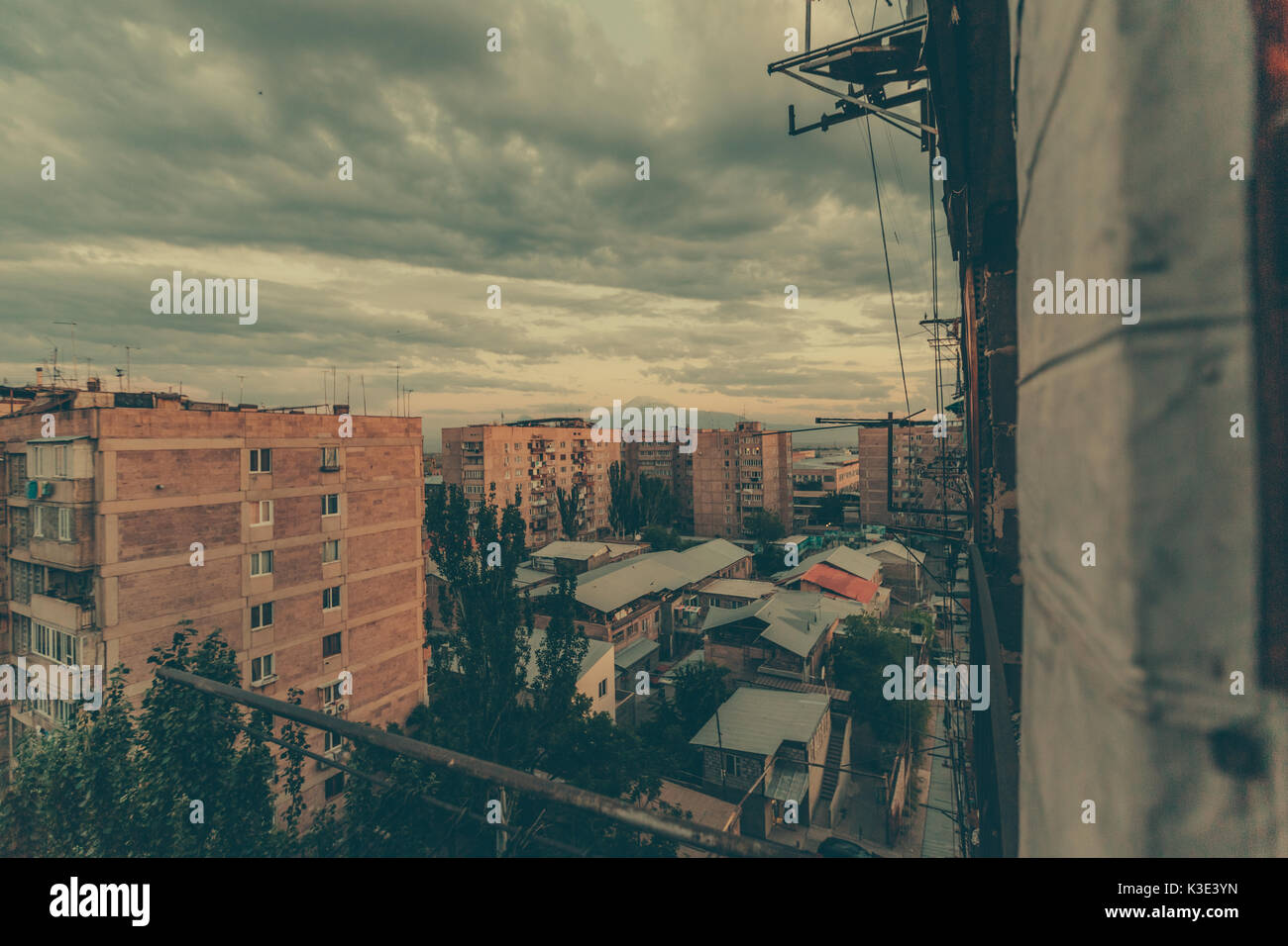 Old high rise buildings hi-res stock photography and images - Alamy