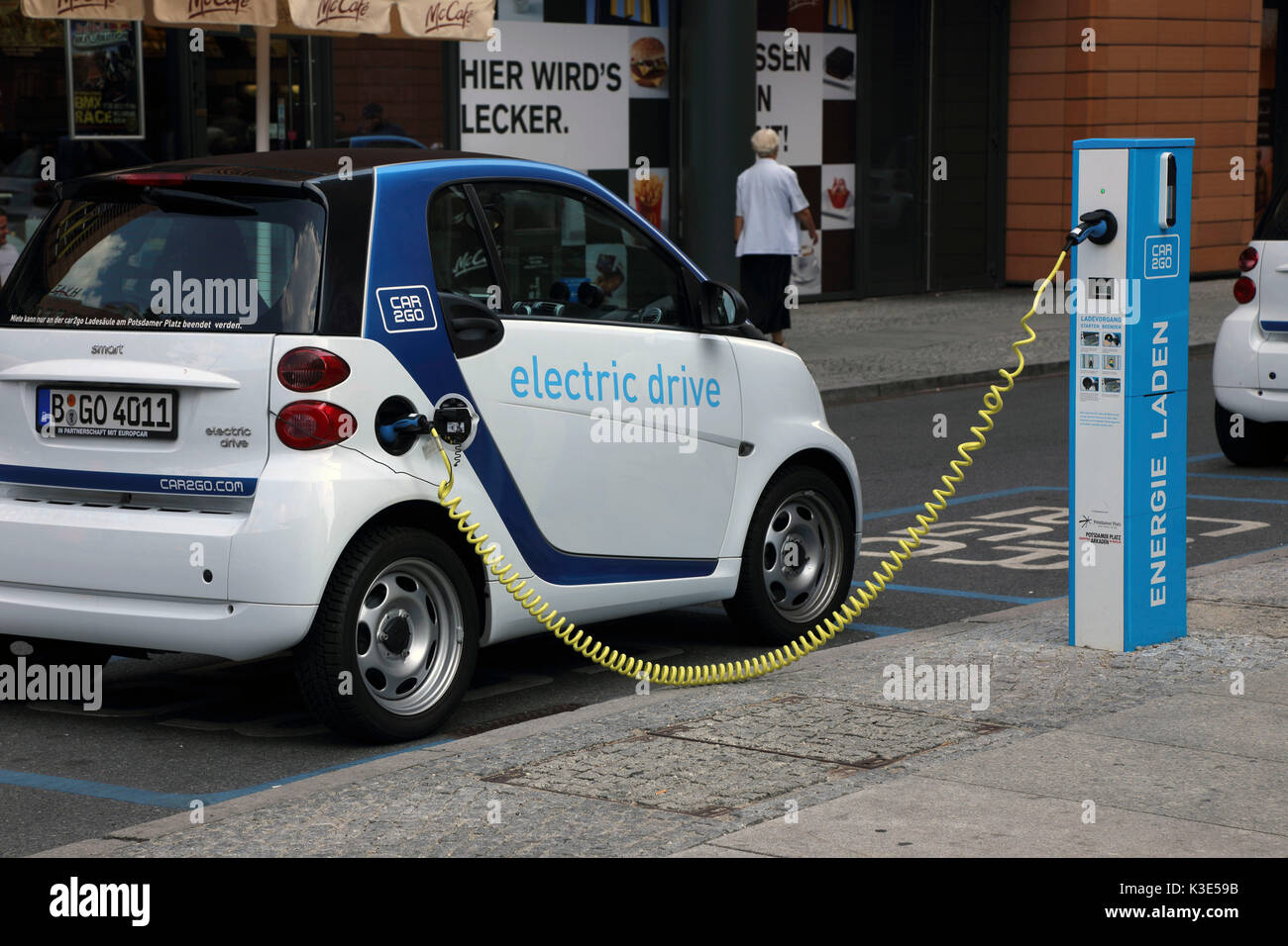 Germany, the Mitte district of Berlin, electric car, loading station ...