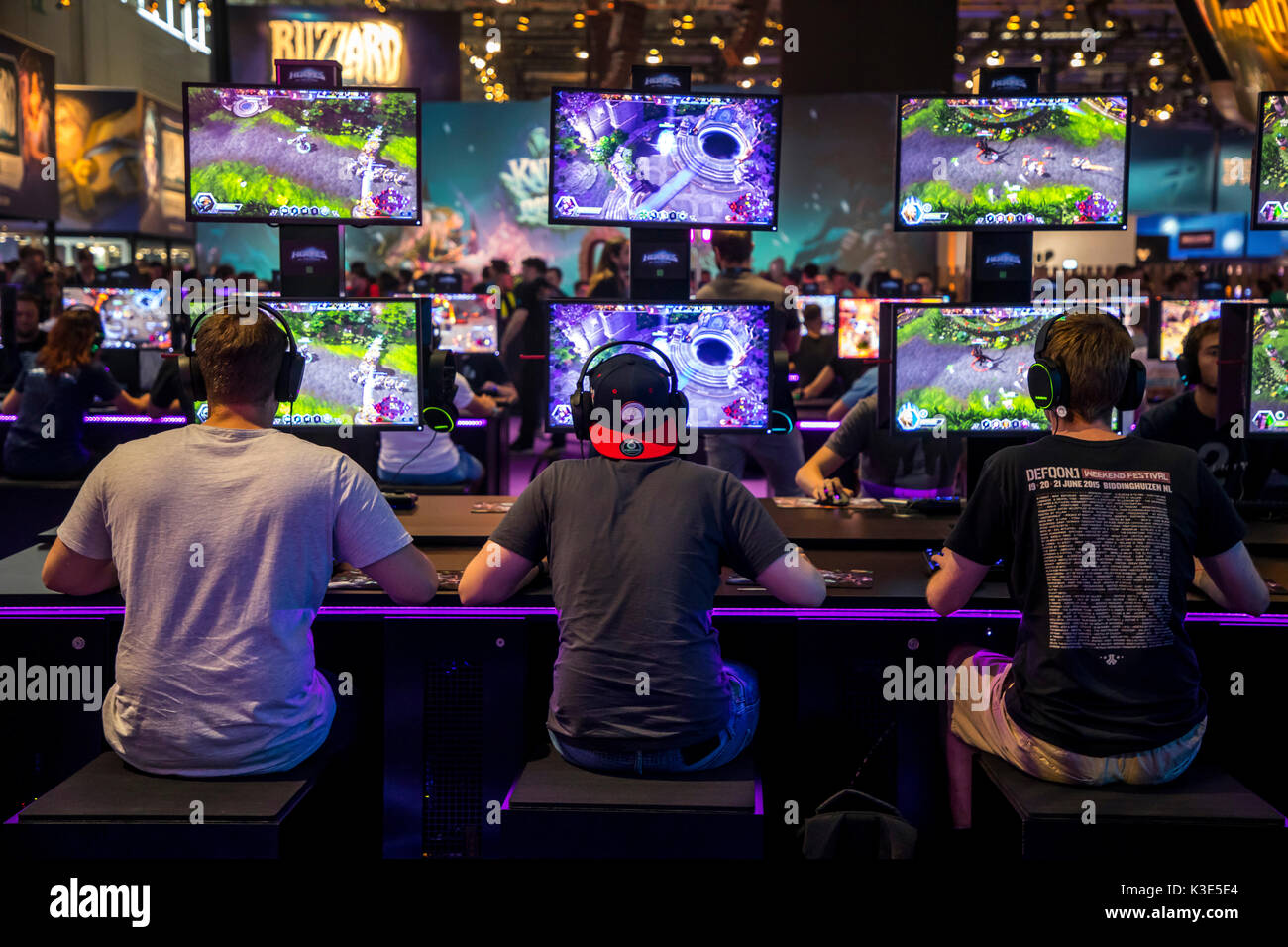 Gamescom, the world's largest trade fair for video and computer games ...