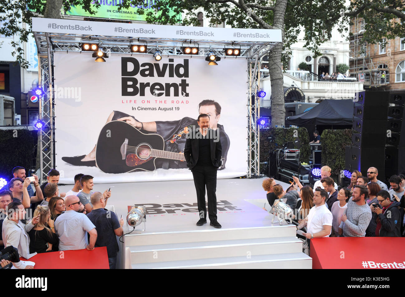 David brent ricky gervais hi-res stock photography and images - Alamy