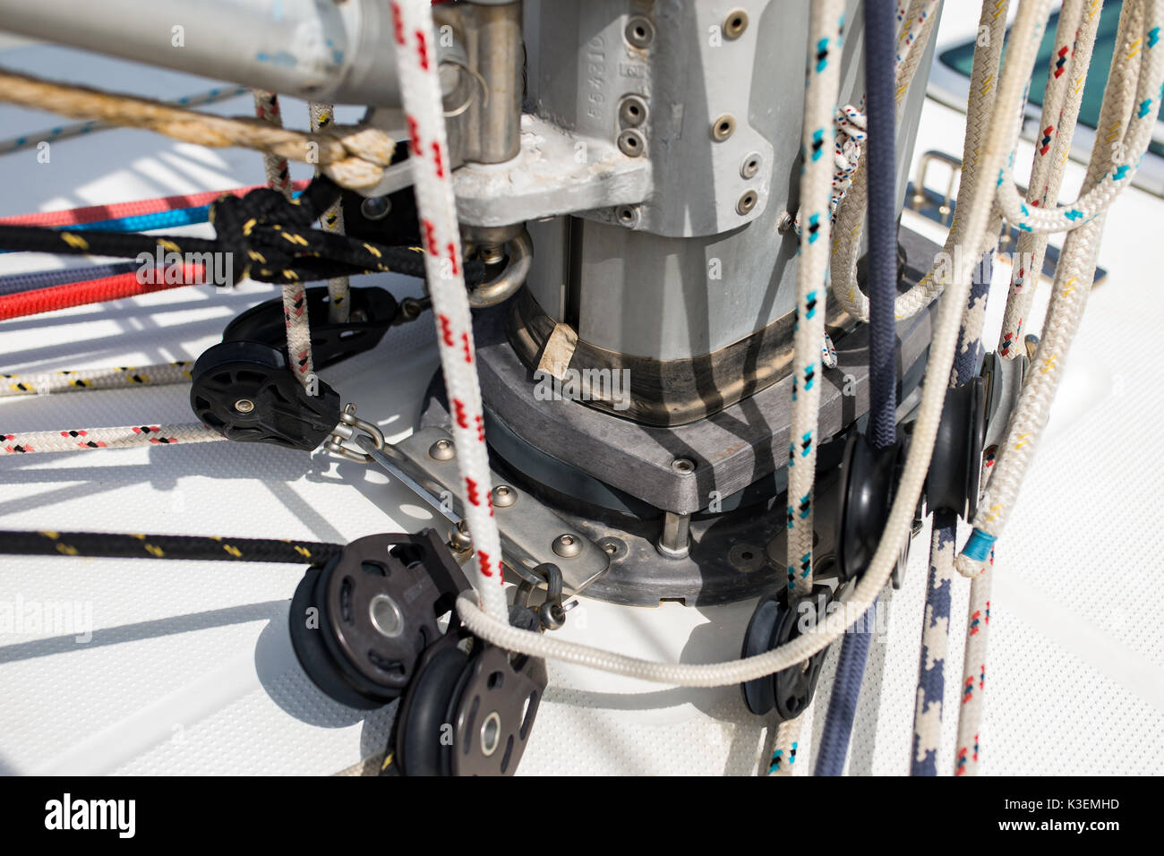 Halyards, ropes, sheets, capstans, cleat blocks, pulleys,- sail boat ...