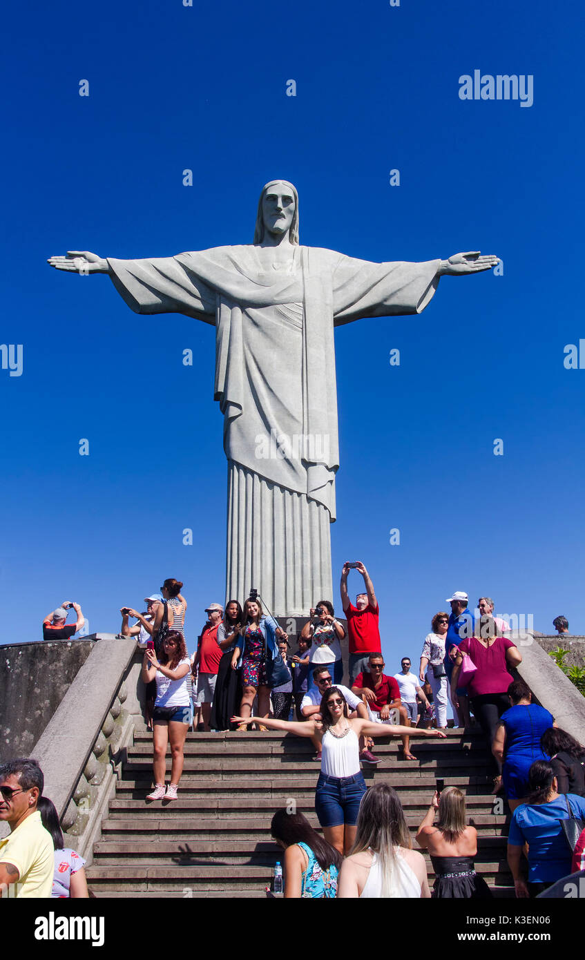 Christ the redeemer hi-res stock photography and images - Alamy