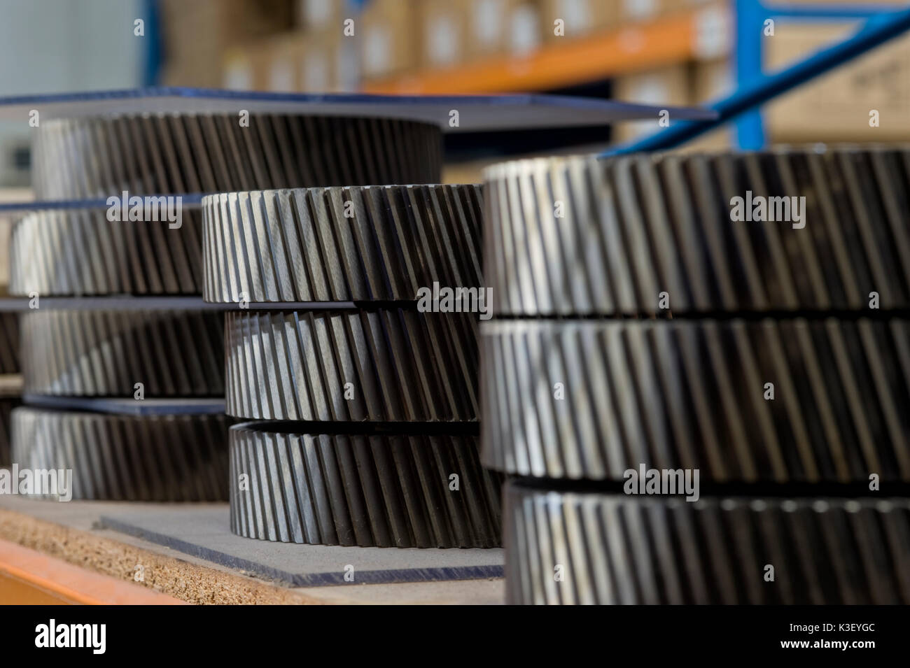 Spur gears rack hi-res stock photography and images - Alamy