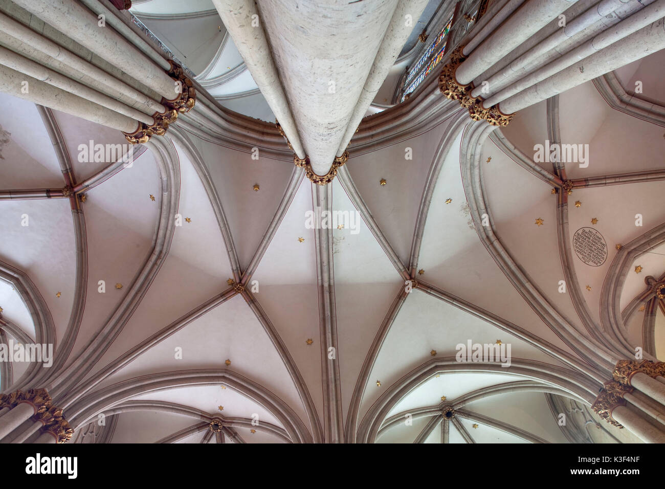 Vault in the cologne cathedral hi-res stock photography and images - Alamy