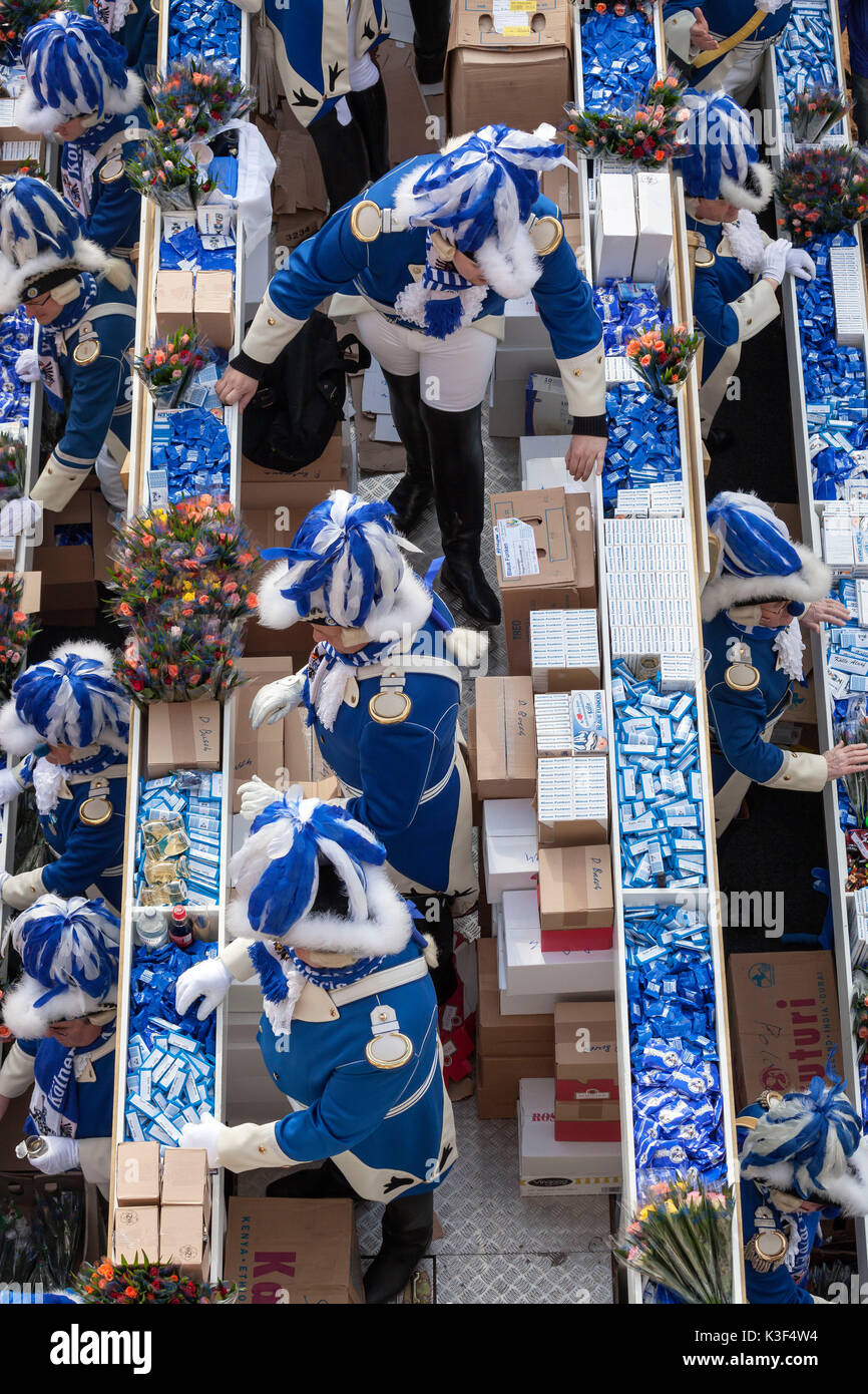 Rose Monday parade at Cologne carnival, Cologne, North Rhine-Westphalia ...