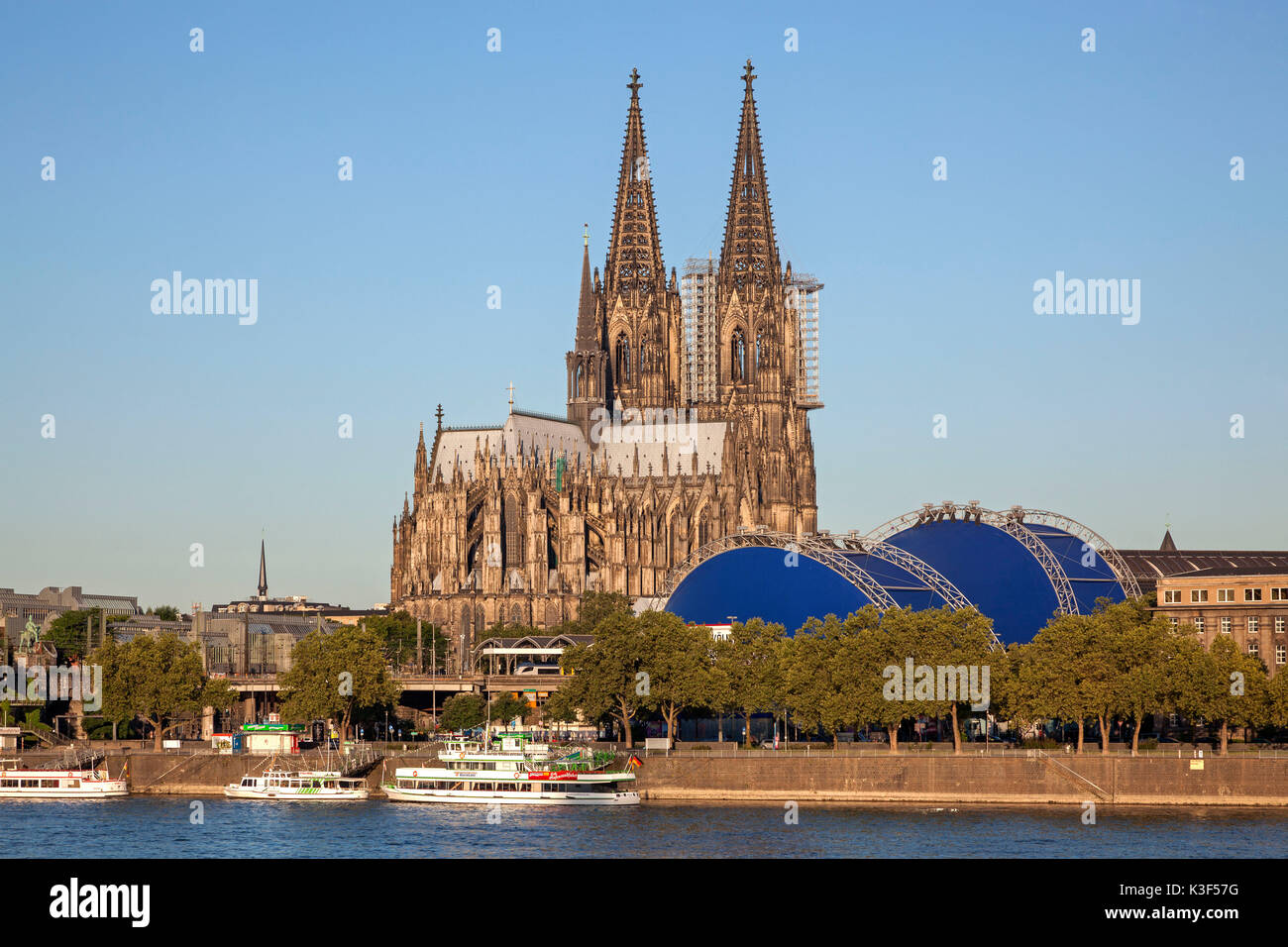 townscape with Cologne Cathedral and the Rhine River, Cologne, North ...