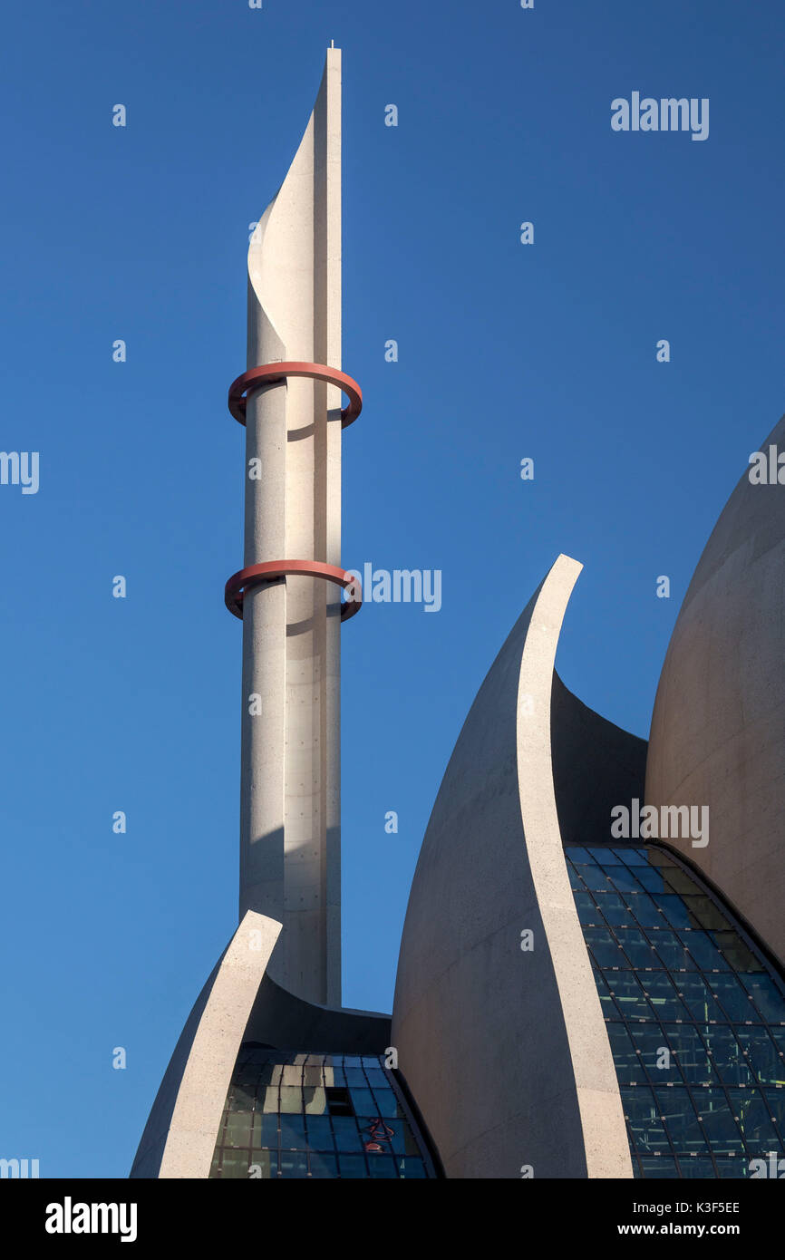 New Ehrenfelder Mosque in Cologne, North Rhine-Westphalia, Germany ...