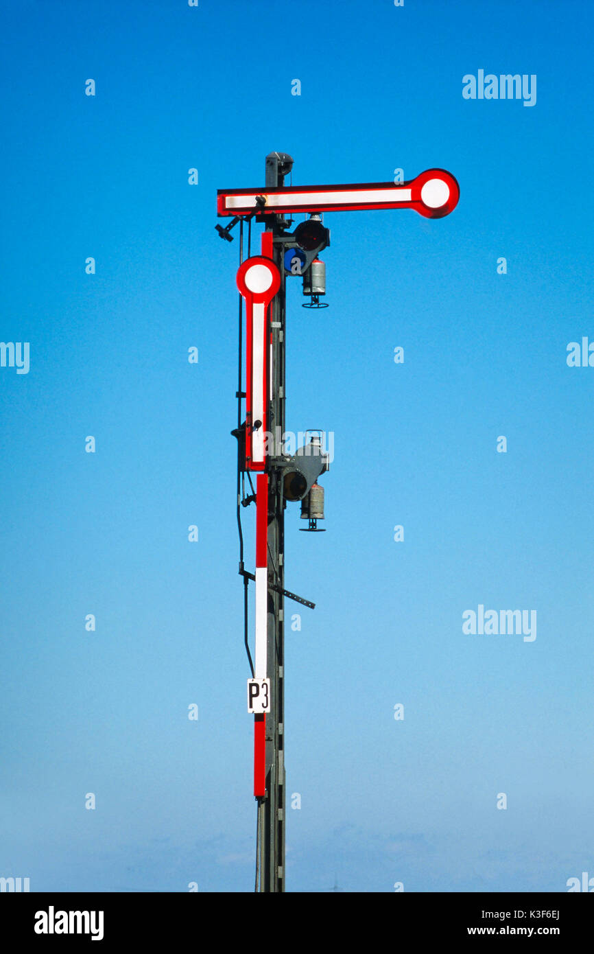 Wait signal hi-res stock photography and images - Alamy