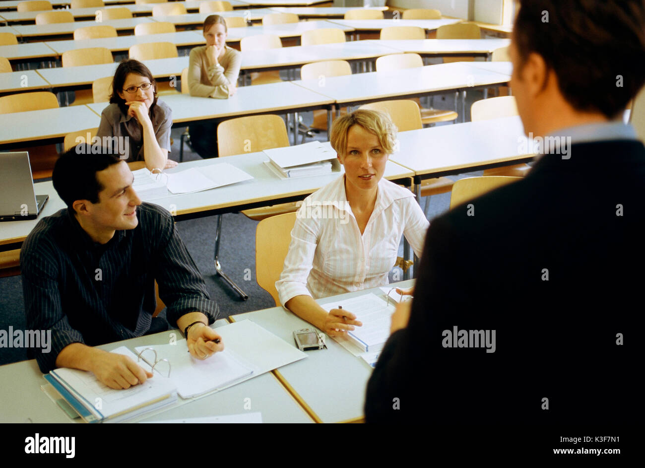 College seminar room hi-res stock photography and images - Alamy