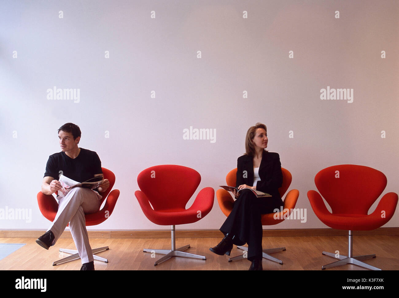 Man waiting on chair hi-res stock photography and images - Alamy